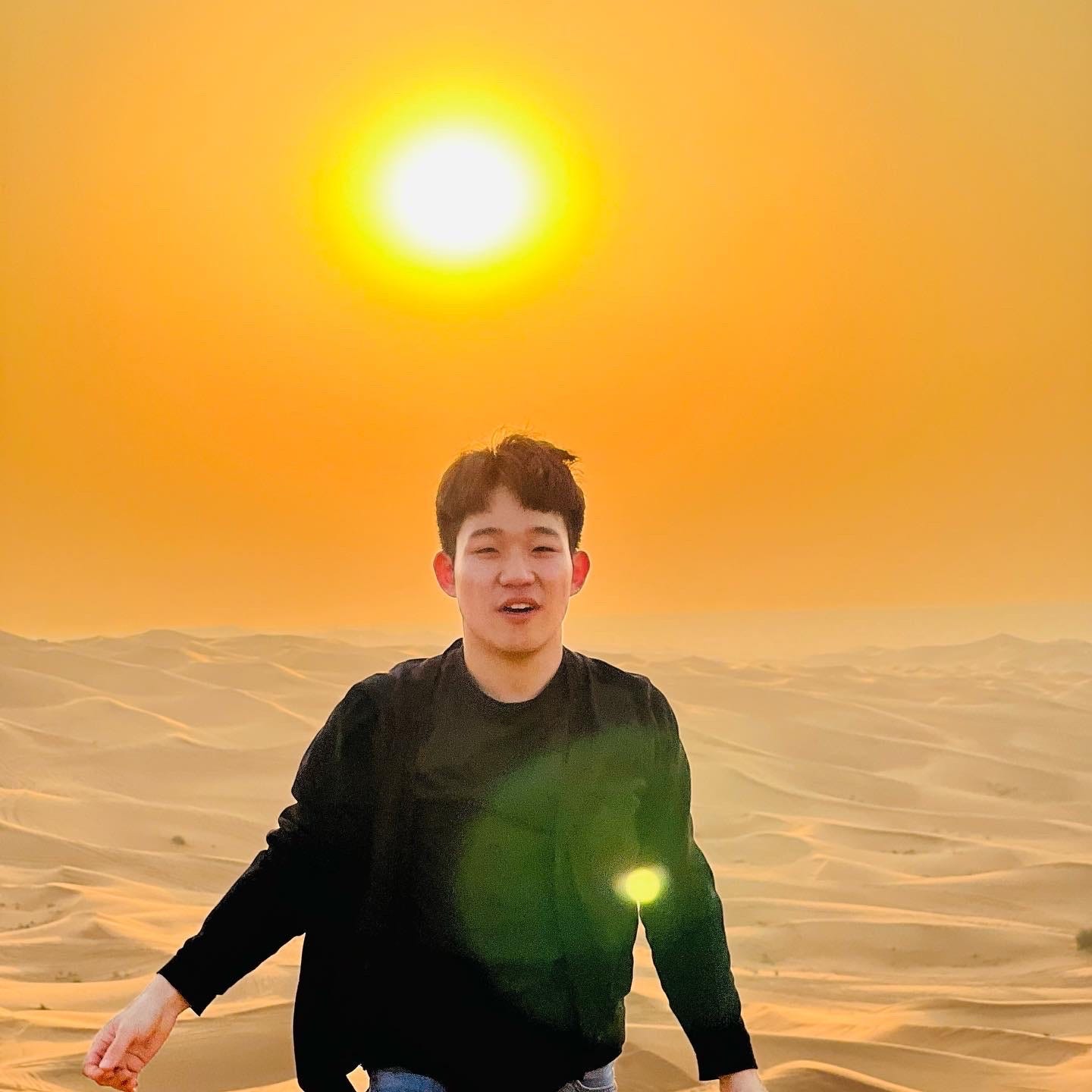 Simon Lee – Medium