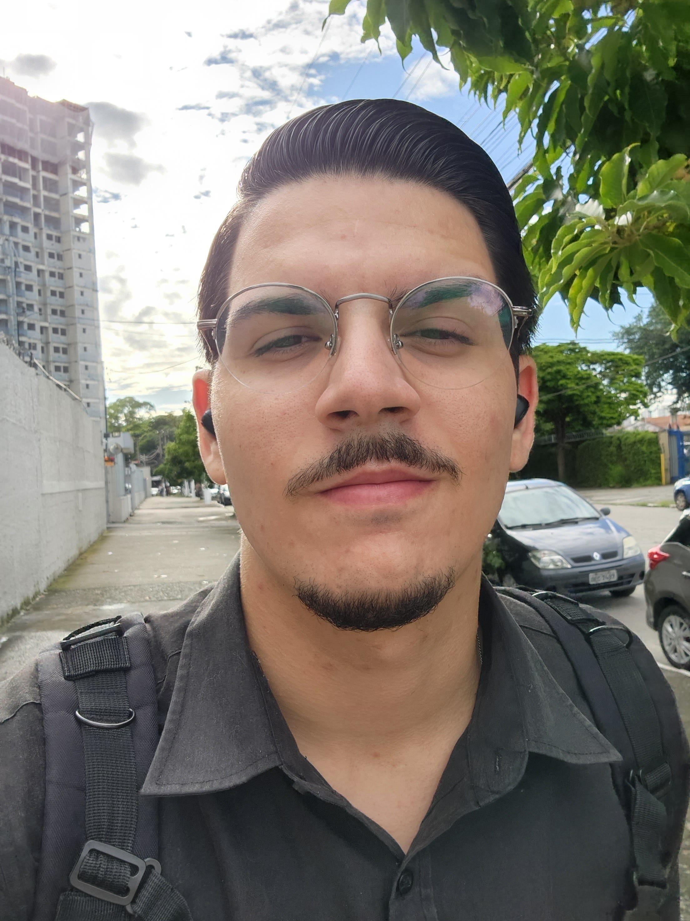 Carlos Gabriel Lucio – Medium