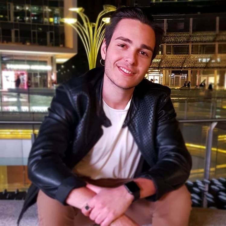 Nicholas Rioldi – Medium