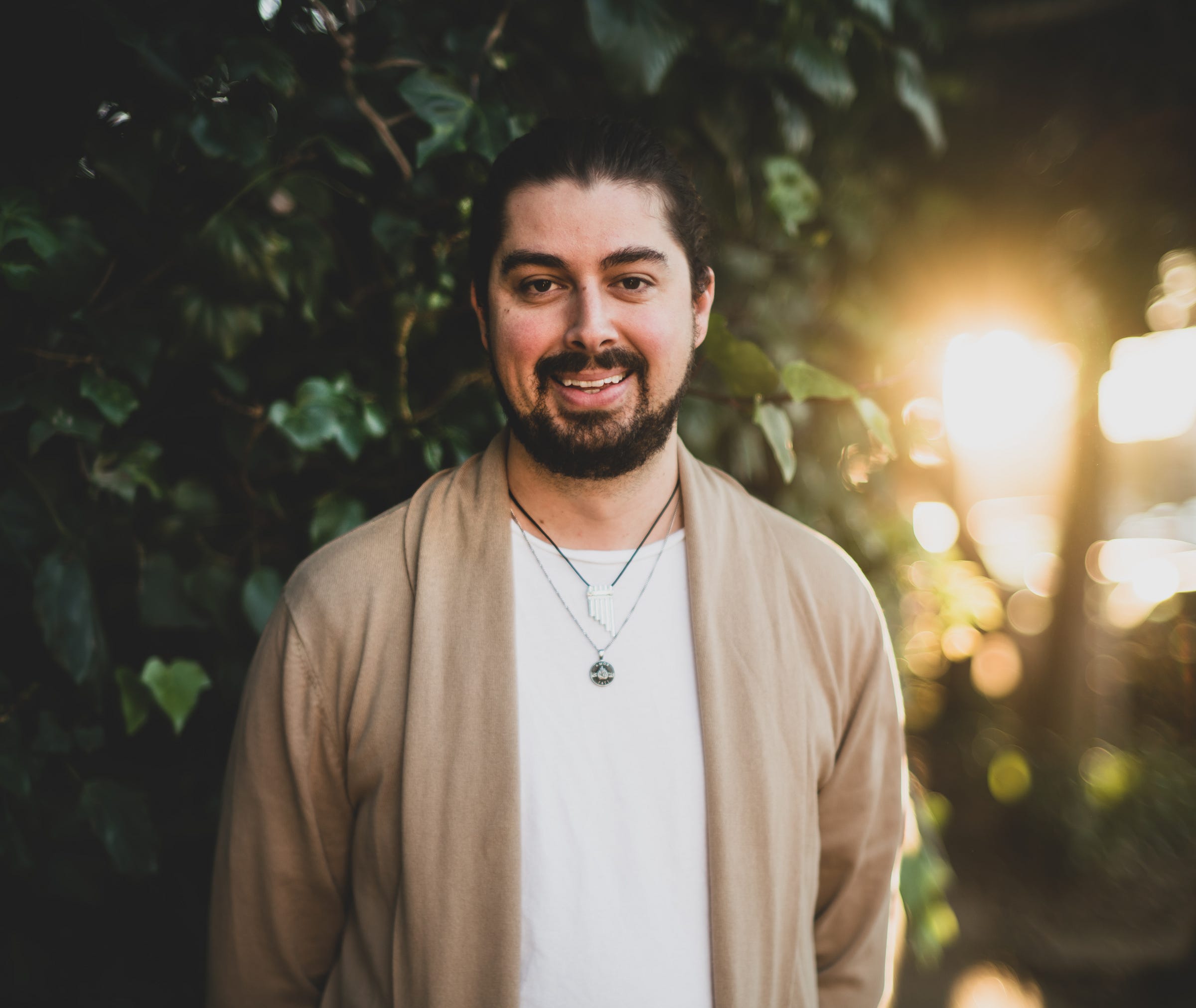 Anthony Reese Schneider – Medium