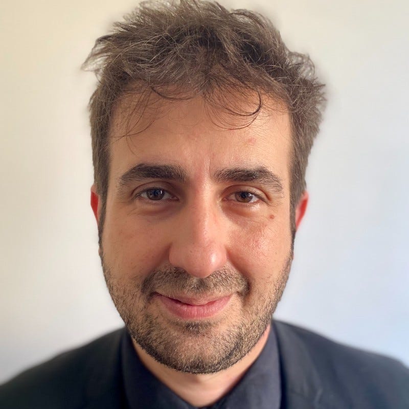 iktueren semih – Medium
