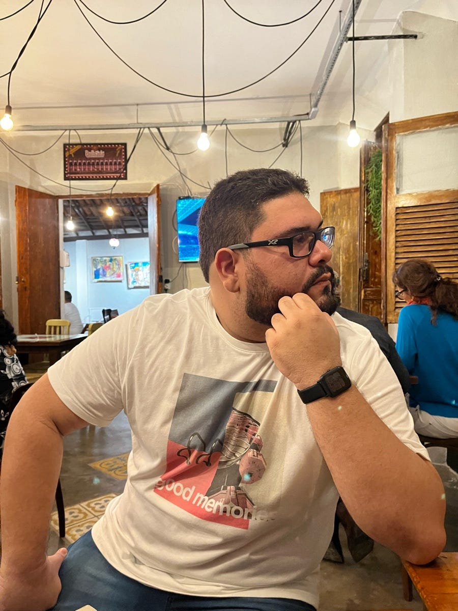 Anderson L. Xavier – Medium