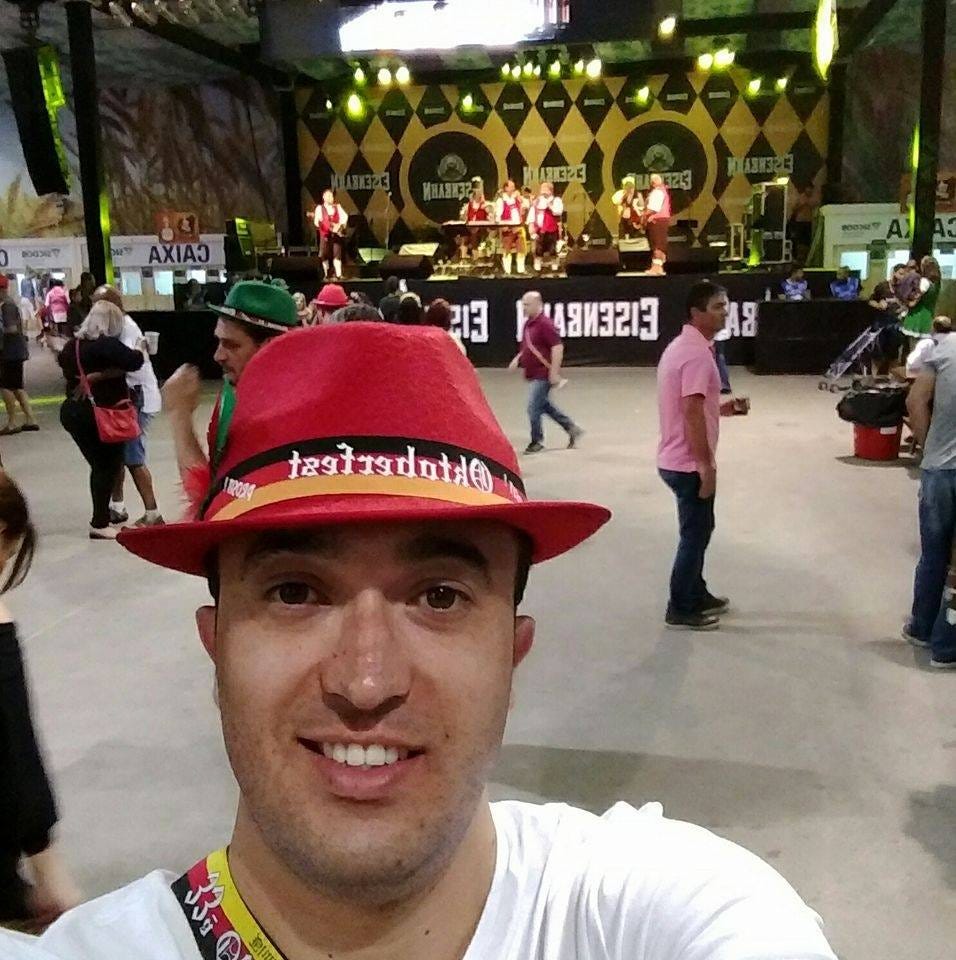 Adilson Cardoso Barbosa – Medium