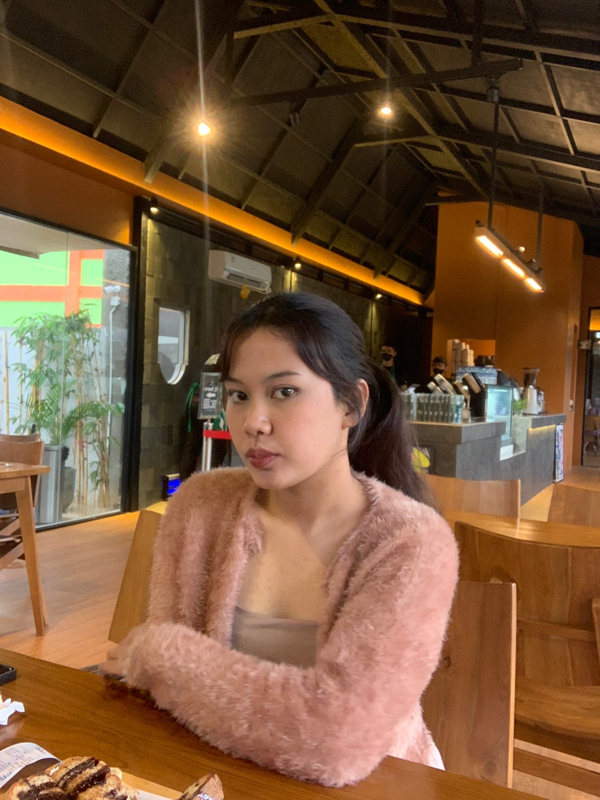 Naomi Romaito – Medium
