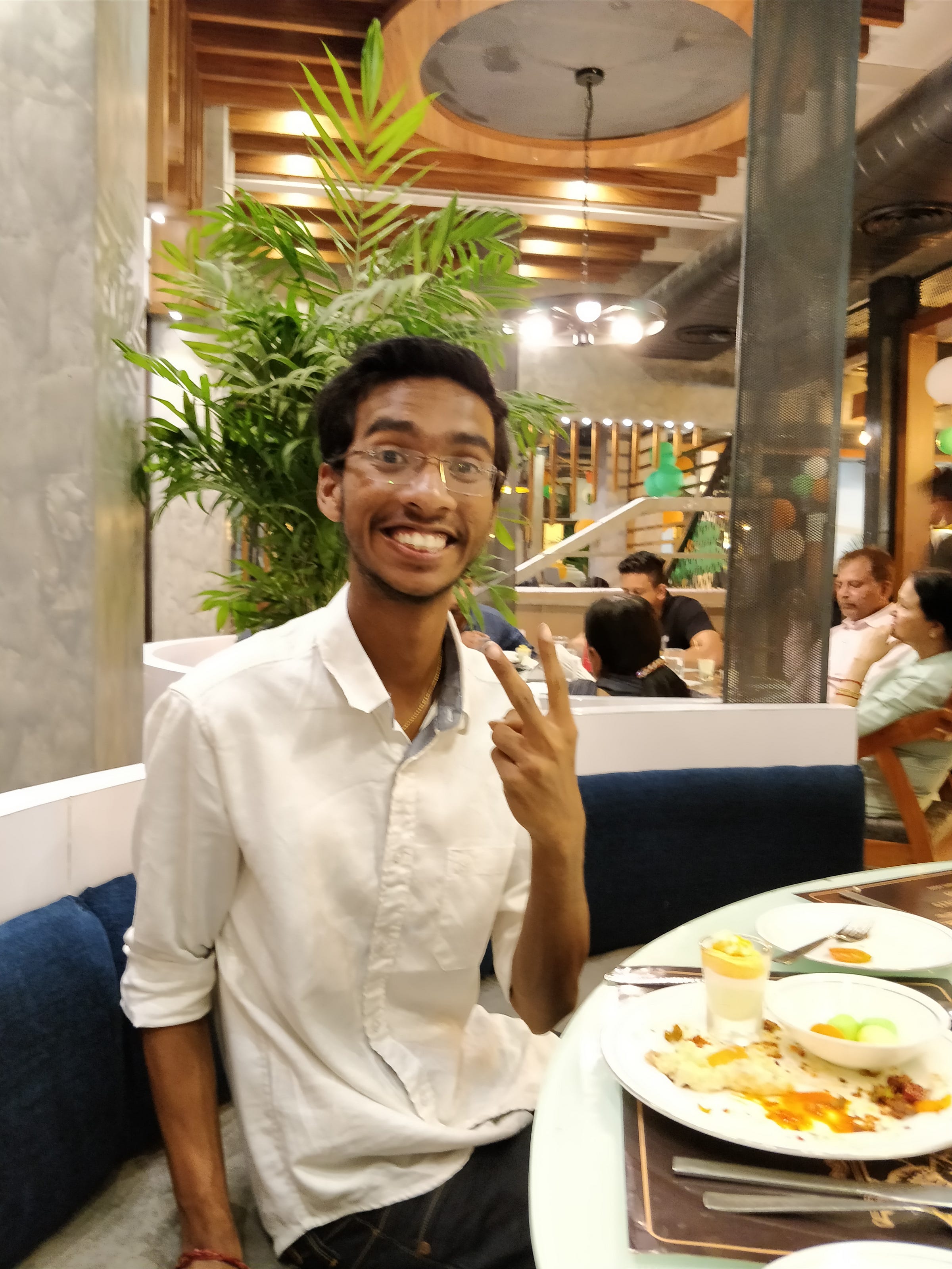 Mani. – Medium
