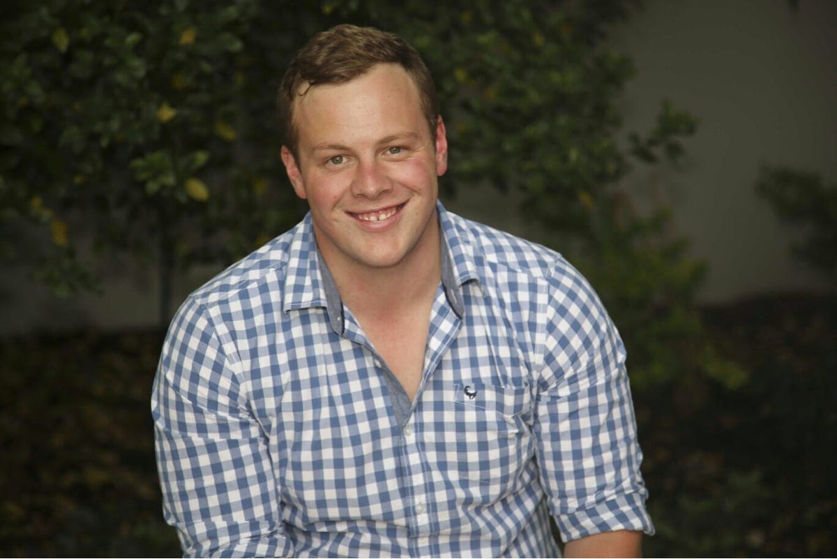 Frederik Van Blerk – Medium