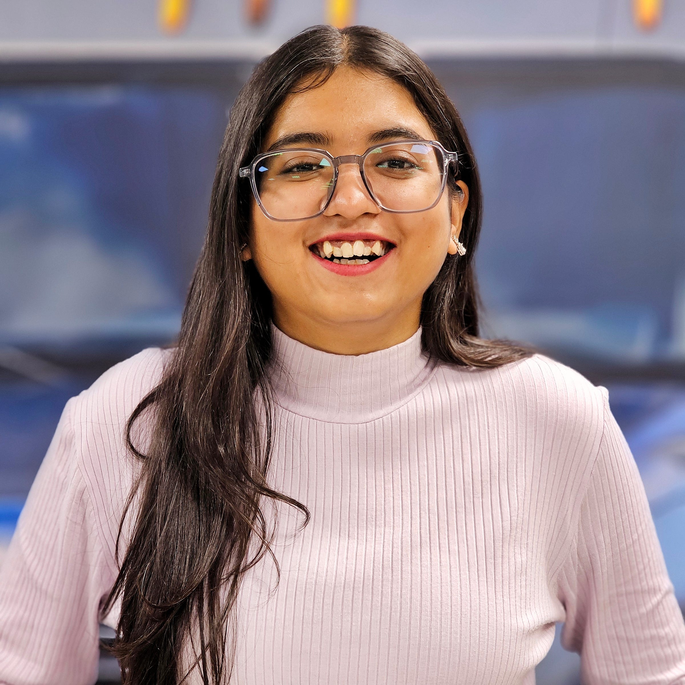 Gayatri Mahesh Shinde – Medium