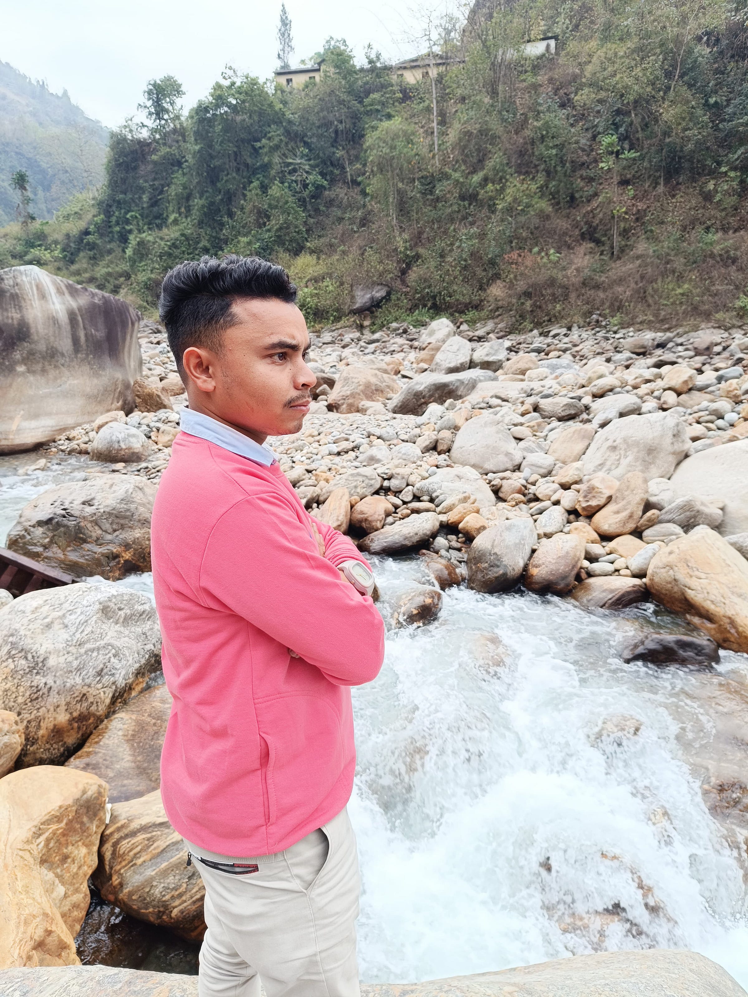 Raju Sarkar – Medium