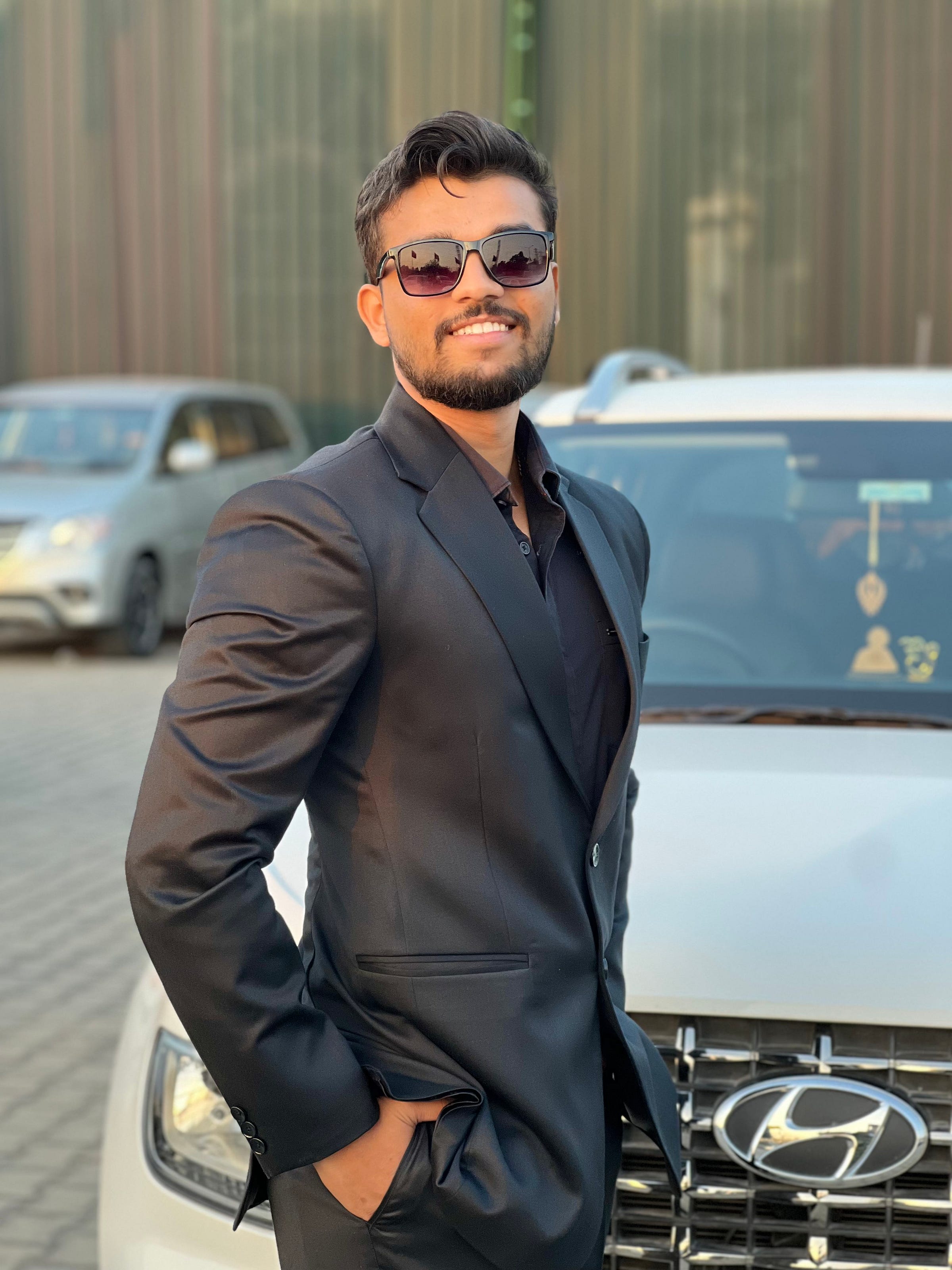 Vivek Malhan – Medium