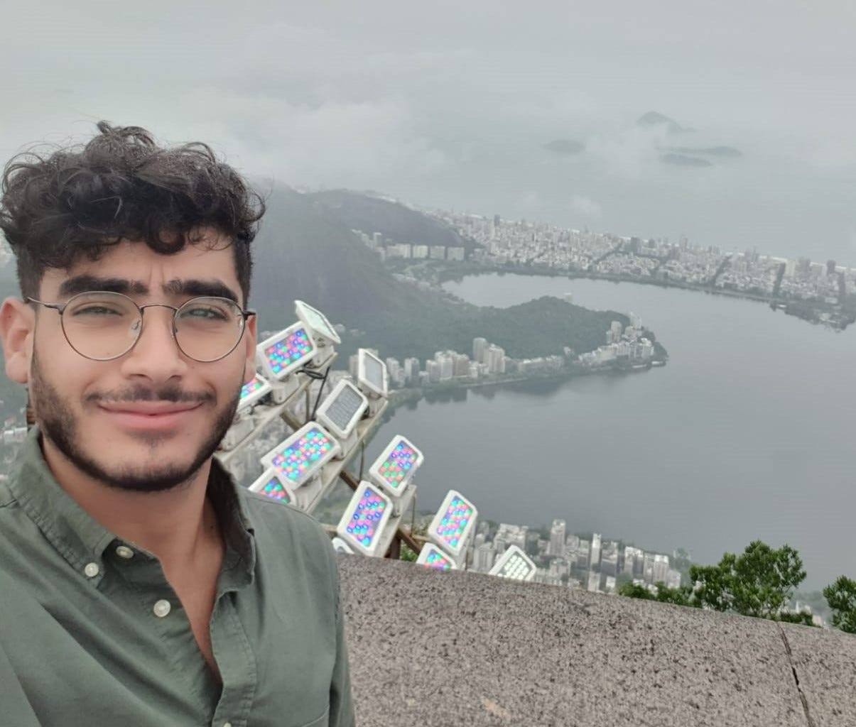 Ron Yosef – Medium