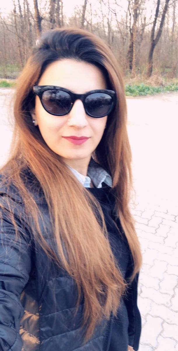 Sara Panni – Medium