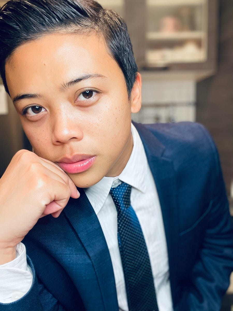 Cris Salazar – Medium