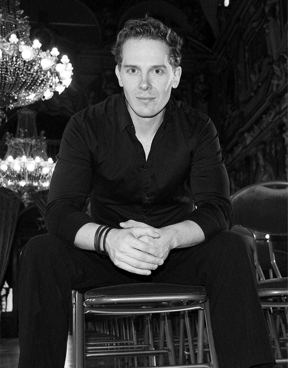 Simon Schmidt – Medium