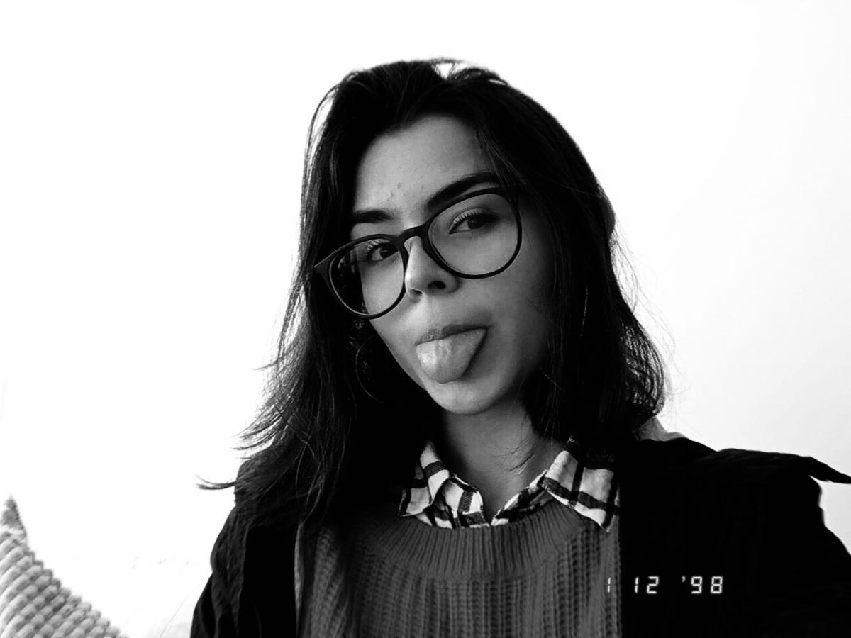 Sarah Cardoso – Medium