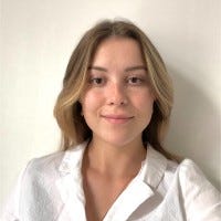 Laura Dubois – Medium