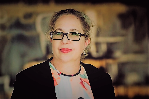 Catherine Taplin – Medium