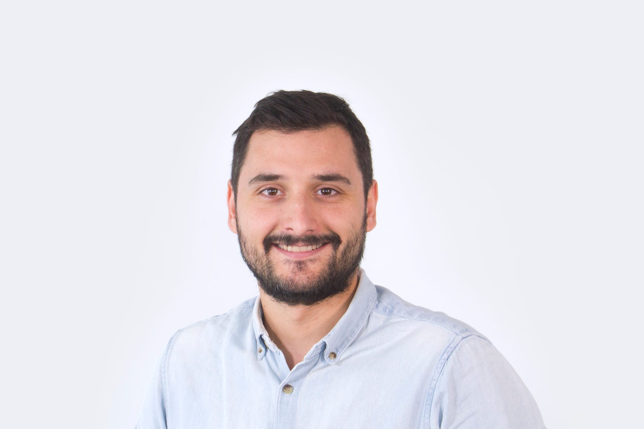 Alberto Maldonado – Medium