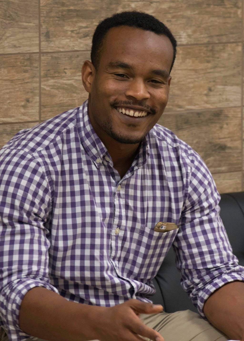 Khaliff Davis – Medium