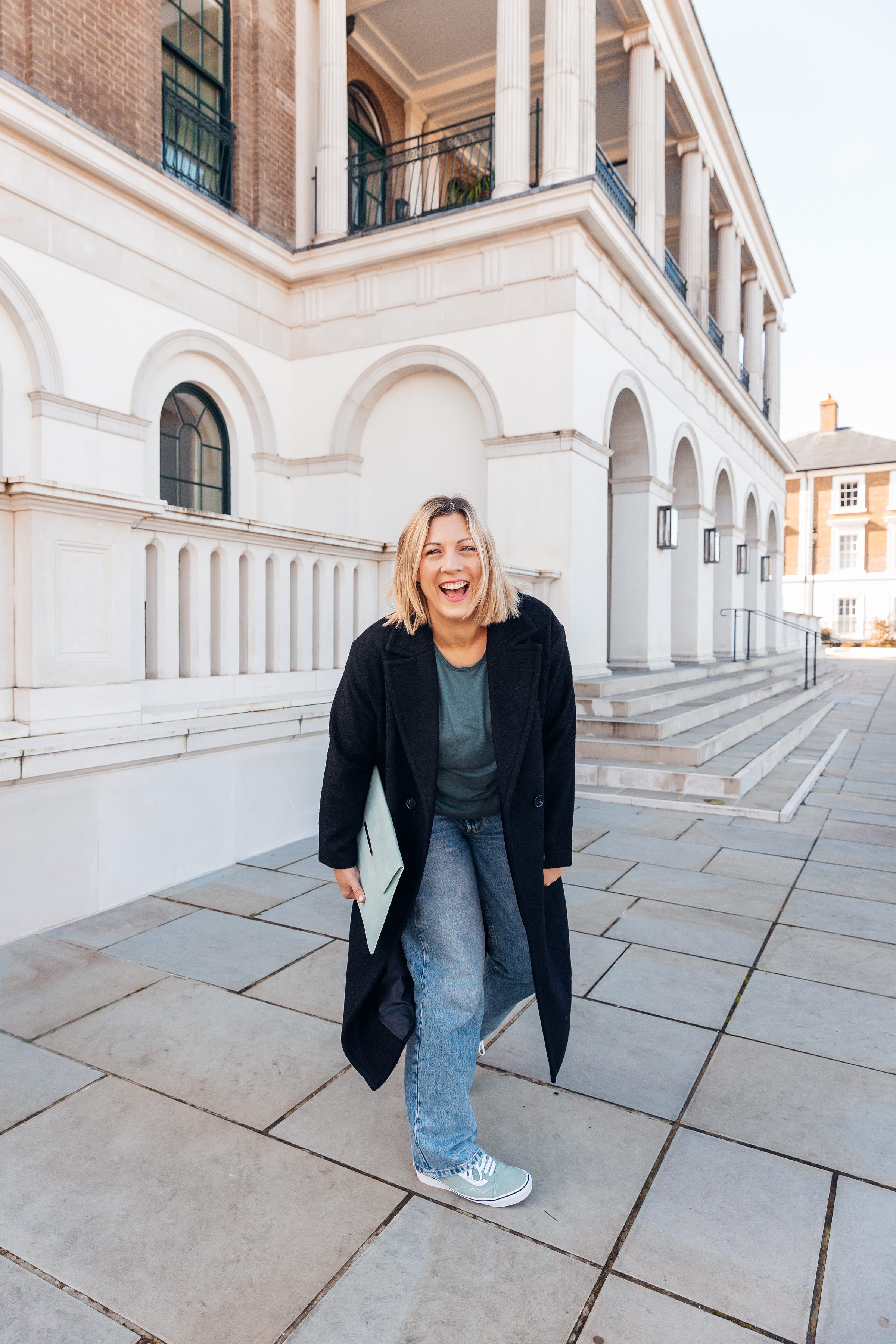 Beth Carter – Medium