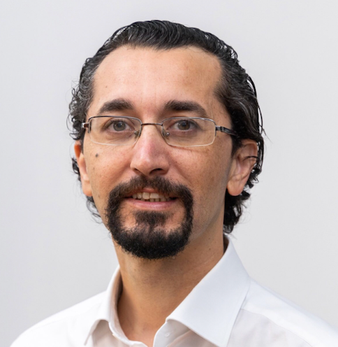 Cagdas Yildiz – Medium