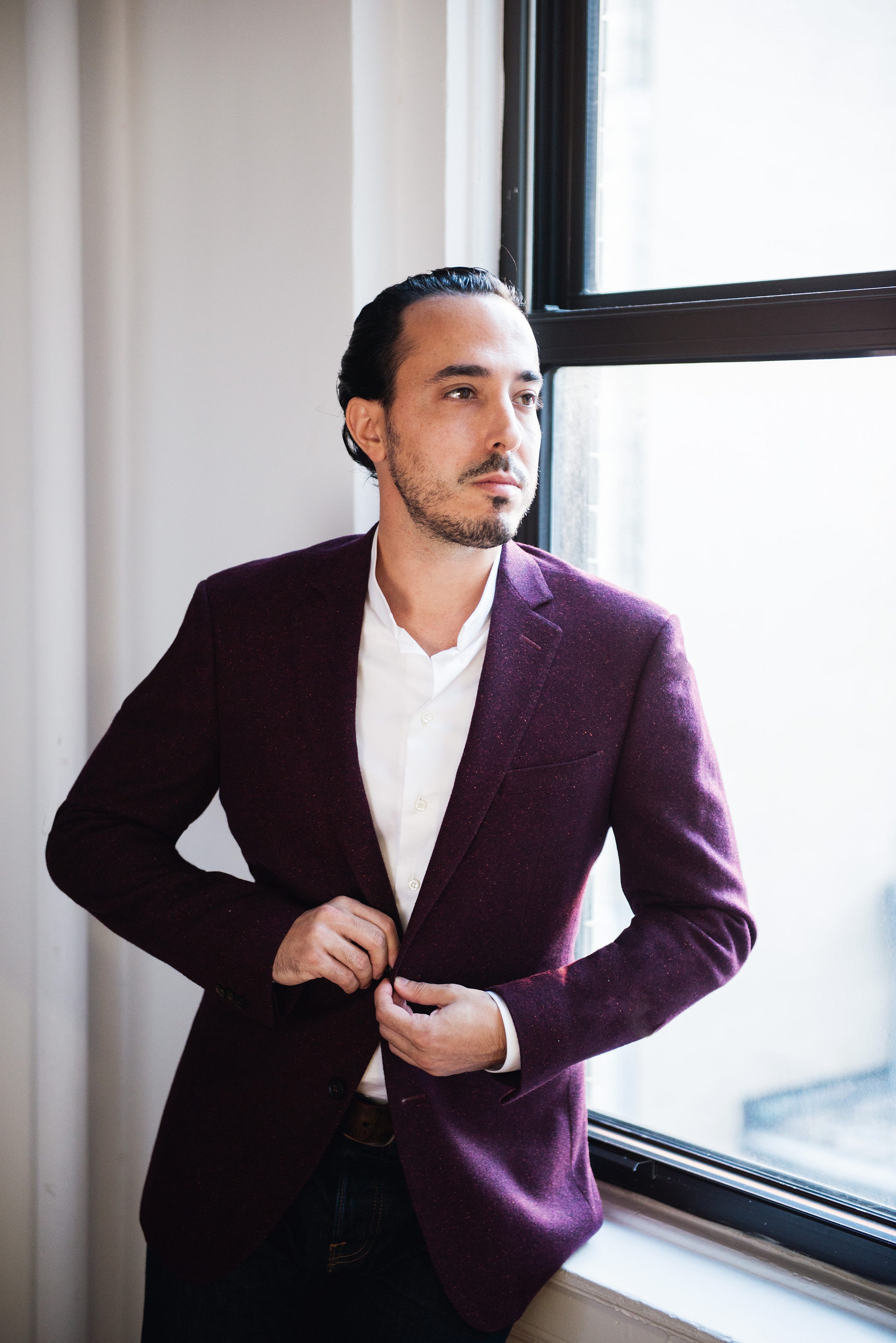 Tom Harari – Medium