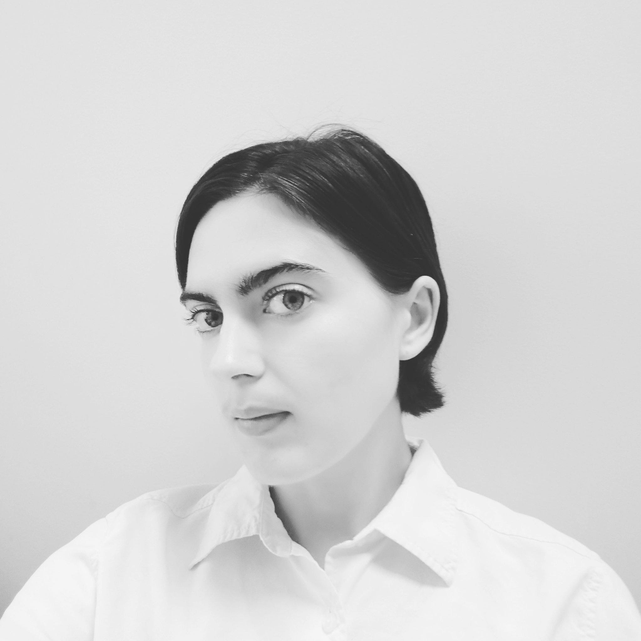 Simone Webb – Medium