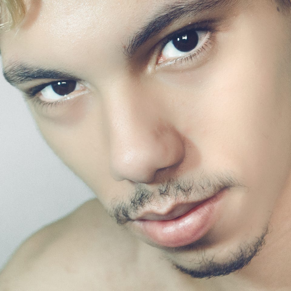 Fabricio Mendes – Medium