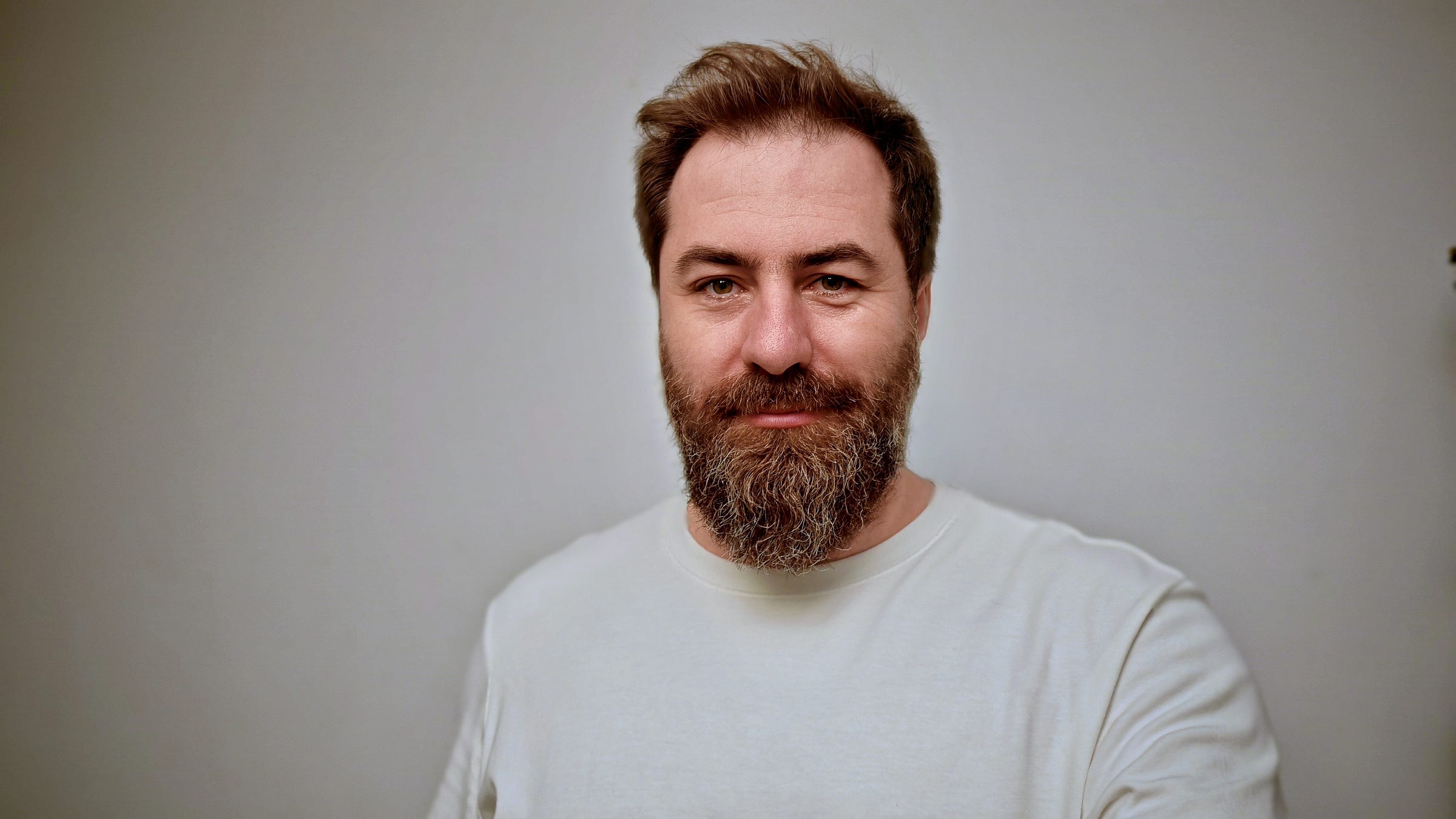 Iulian Manole – Medium