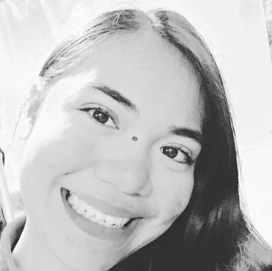 Julia Rey – Medium