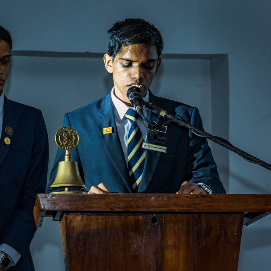 Navindu Baddewithana – Medium