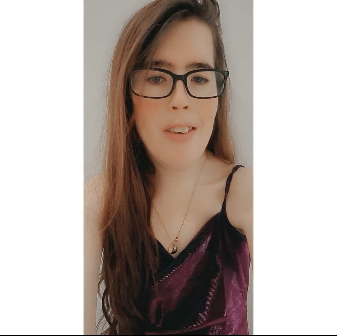 Eliza Thomas – Medium
