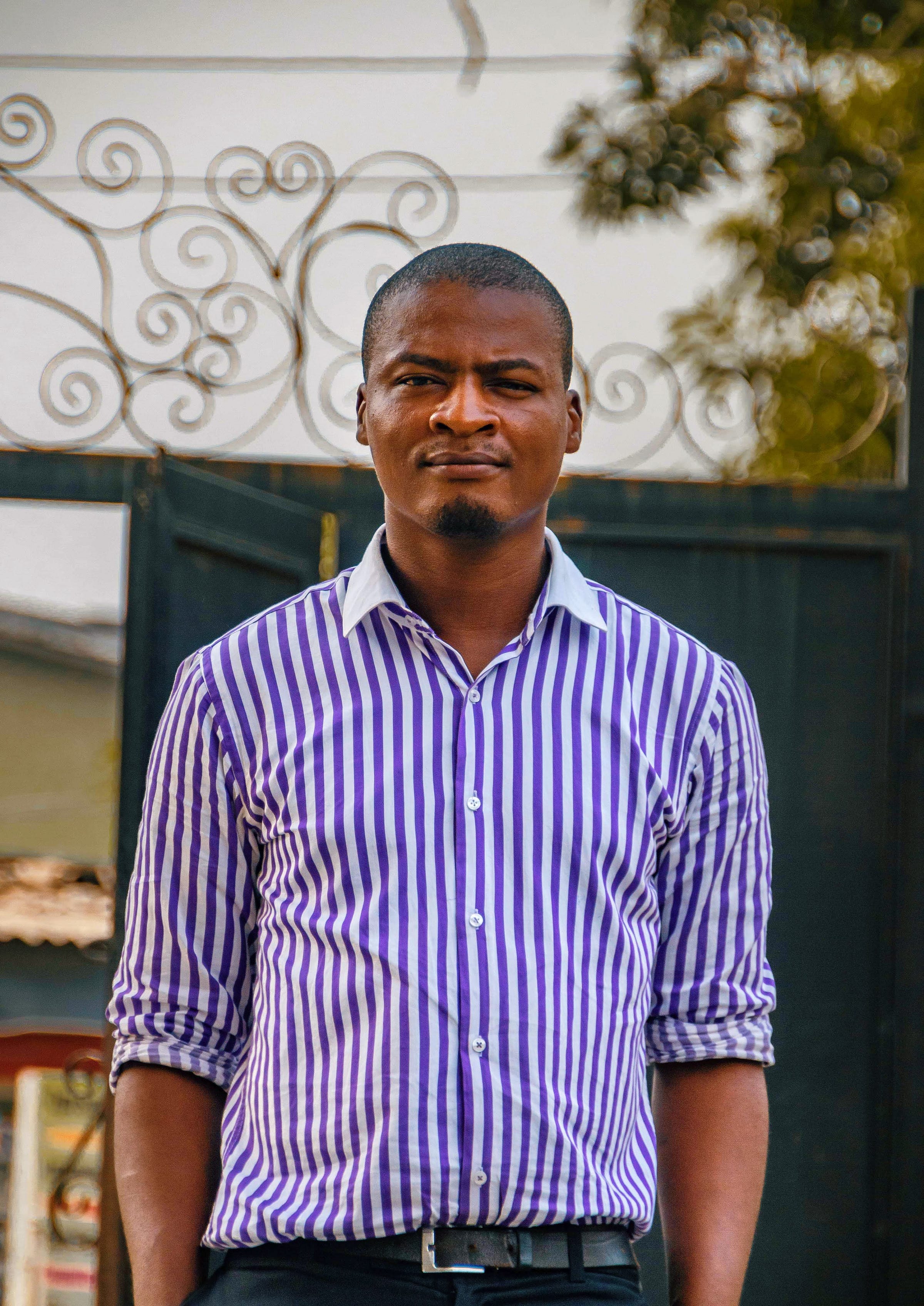 Kunle Akinwole – Medium