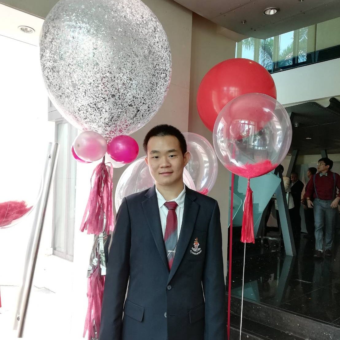 Chaow Charoensomsamai – Medium