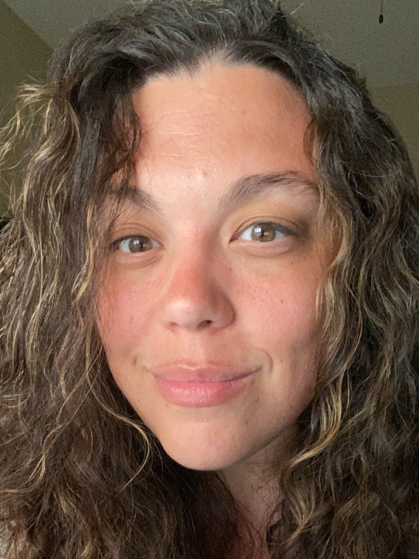 Laura Simon – Medium