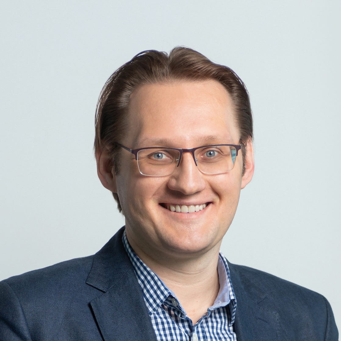 About – Peter Rogov – Medium