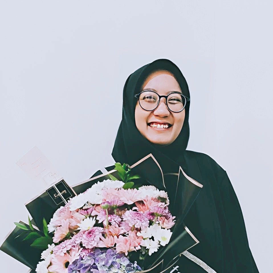 Nadhiratuz Zahrah Medium
