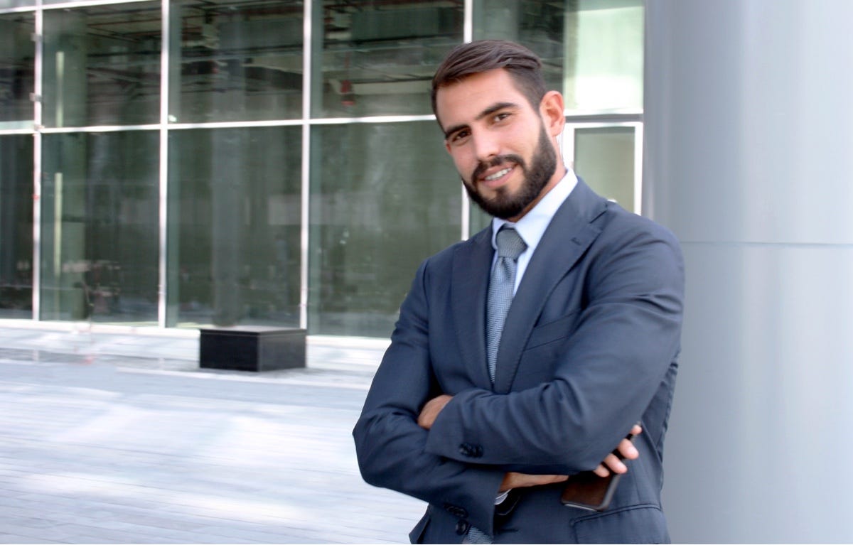 Hichem Djouhri – Medium