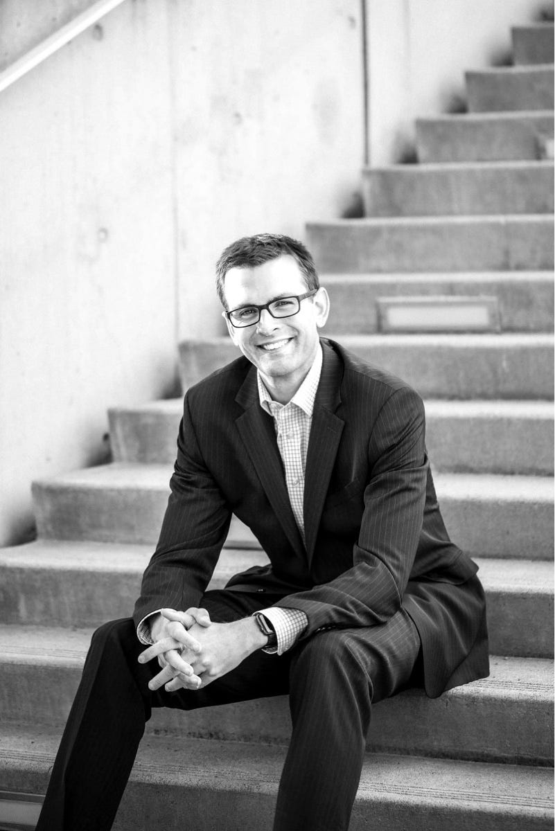 Austin Collins – Medium