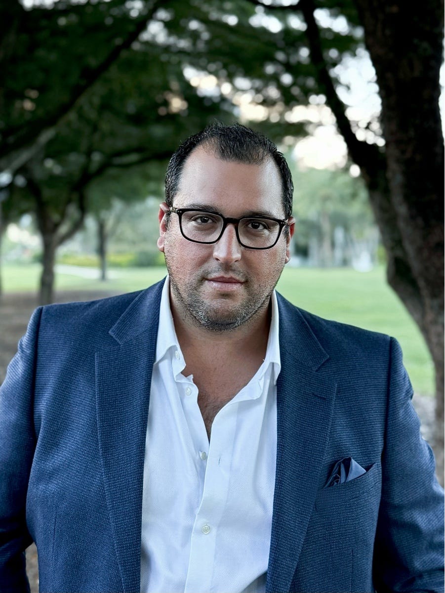 Mark Neuman – Medium