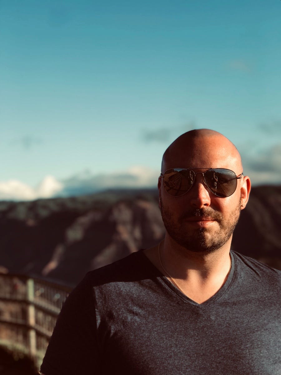 Ryan Eyre – Medium