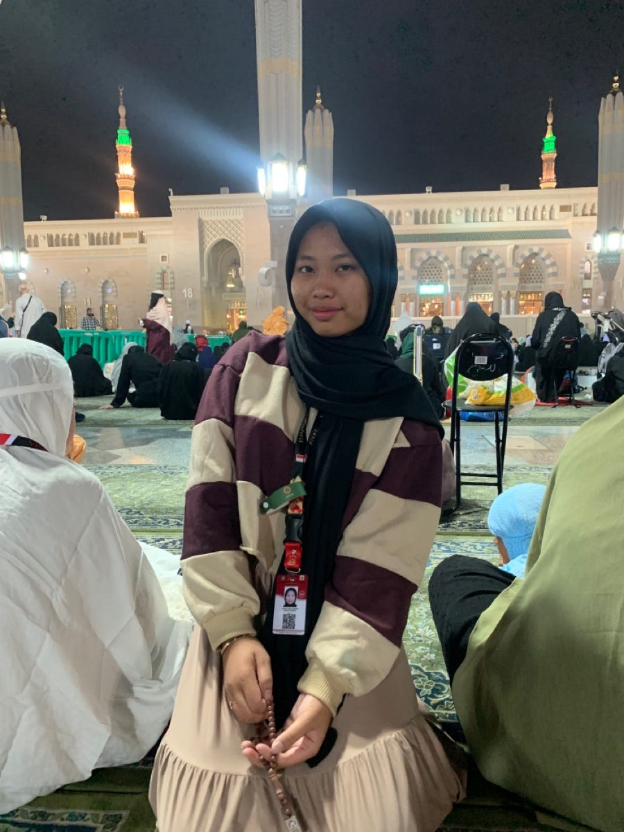 Clarine Lovena Sunaryo – Medium