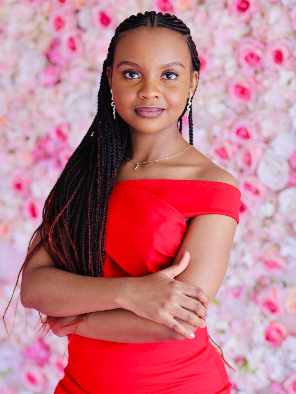 Cindy Waweru – Medium