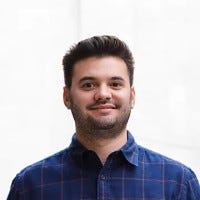 Alex Mayo – Medium