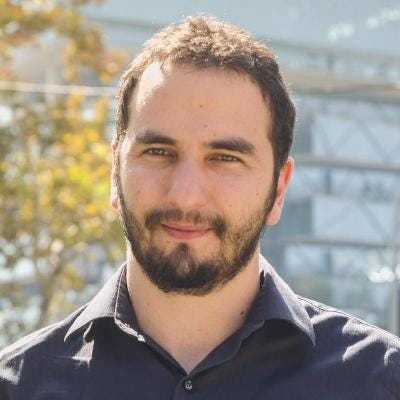 Matías Navarro Carter – Medium