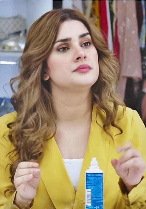 Kubra khan – Medium