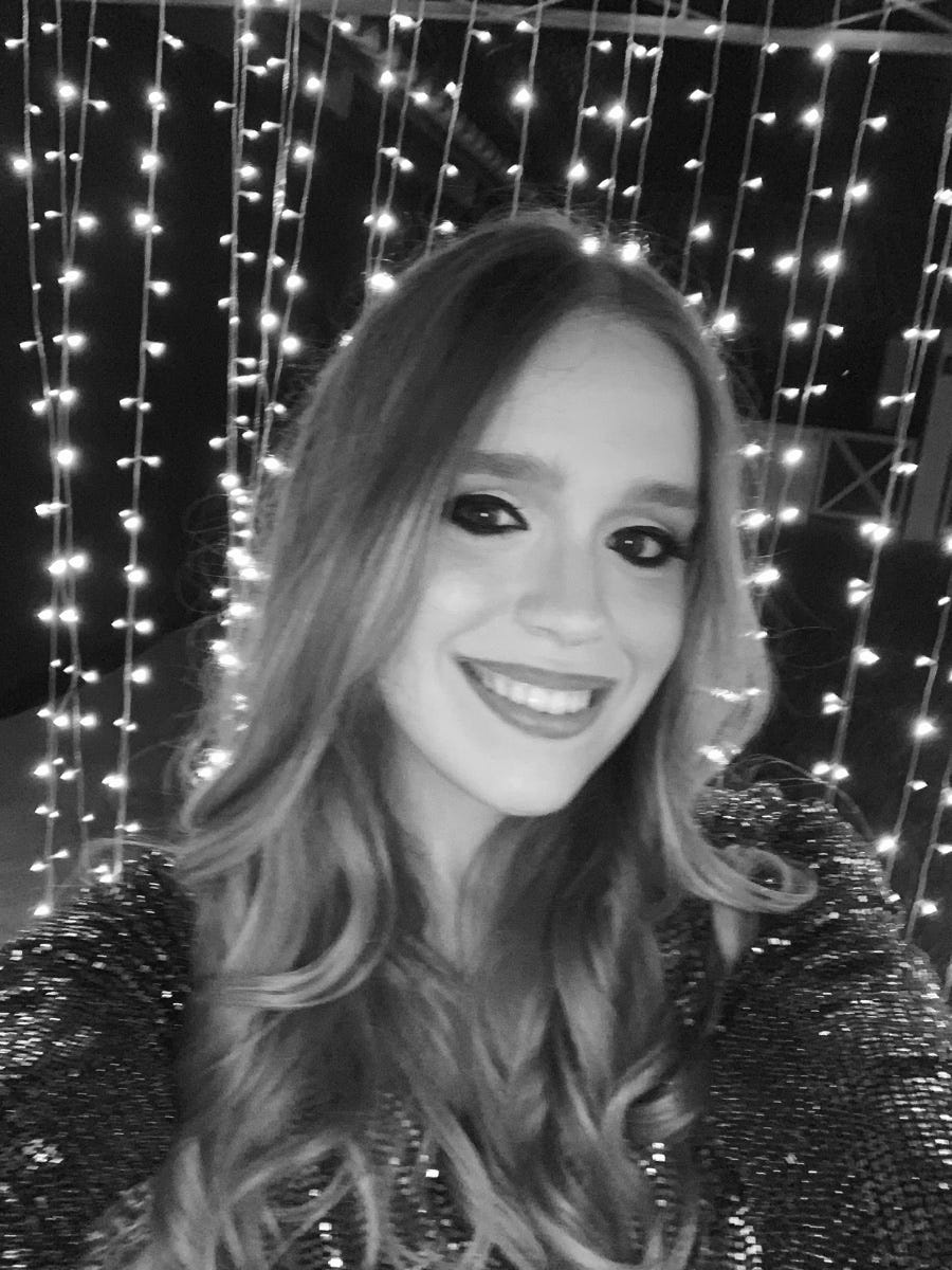 Sophia Pietá – Medium