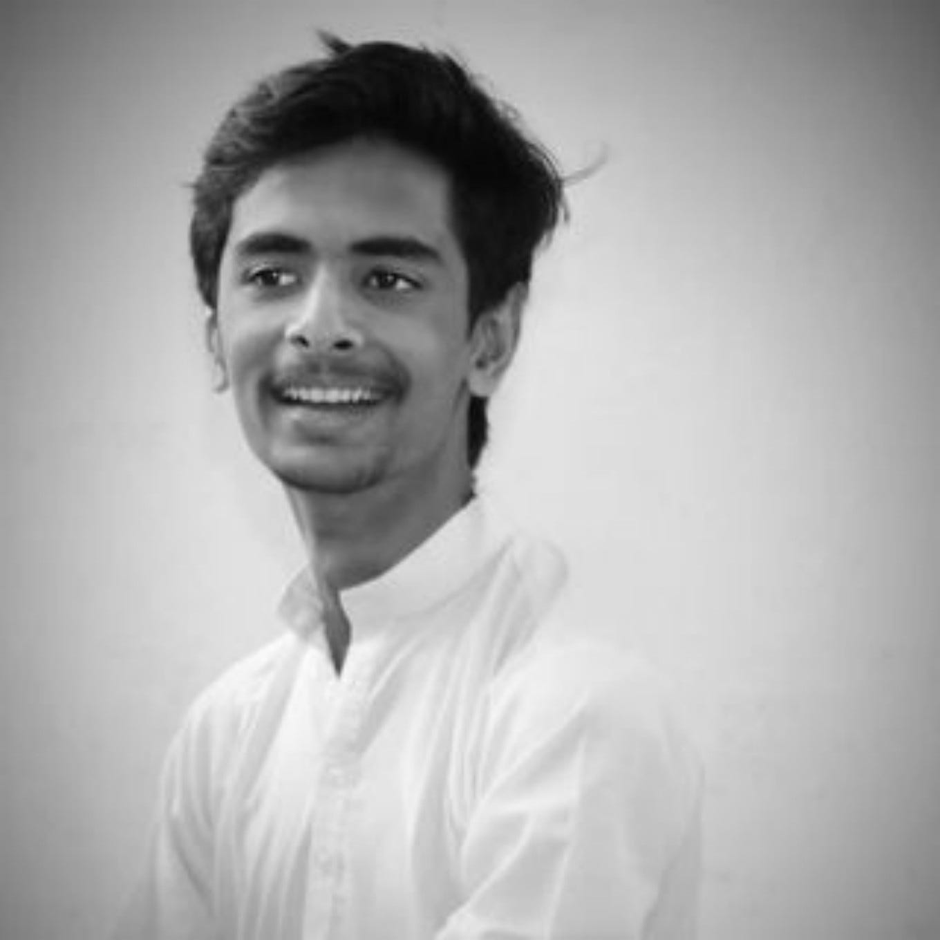 Prince Khunt – Medium