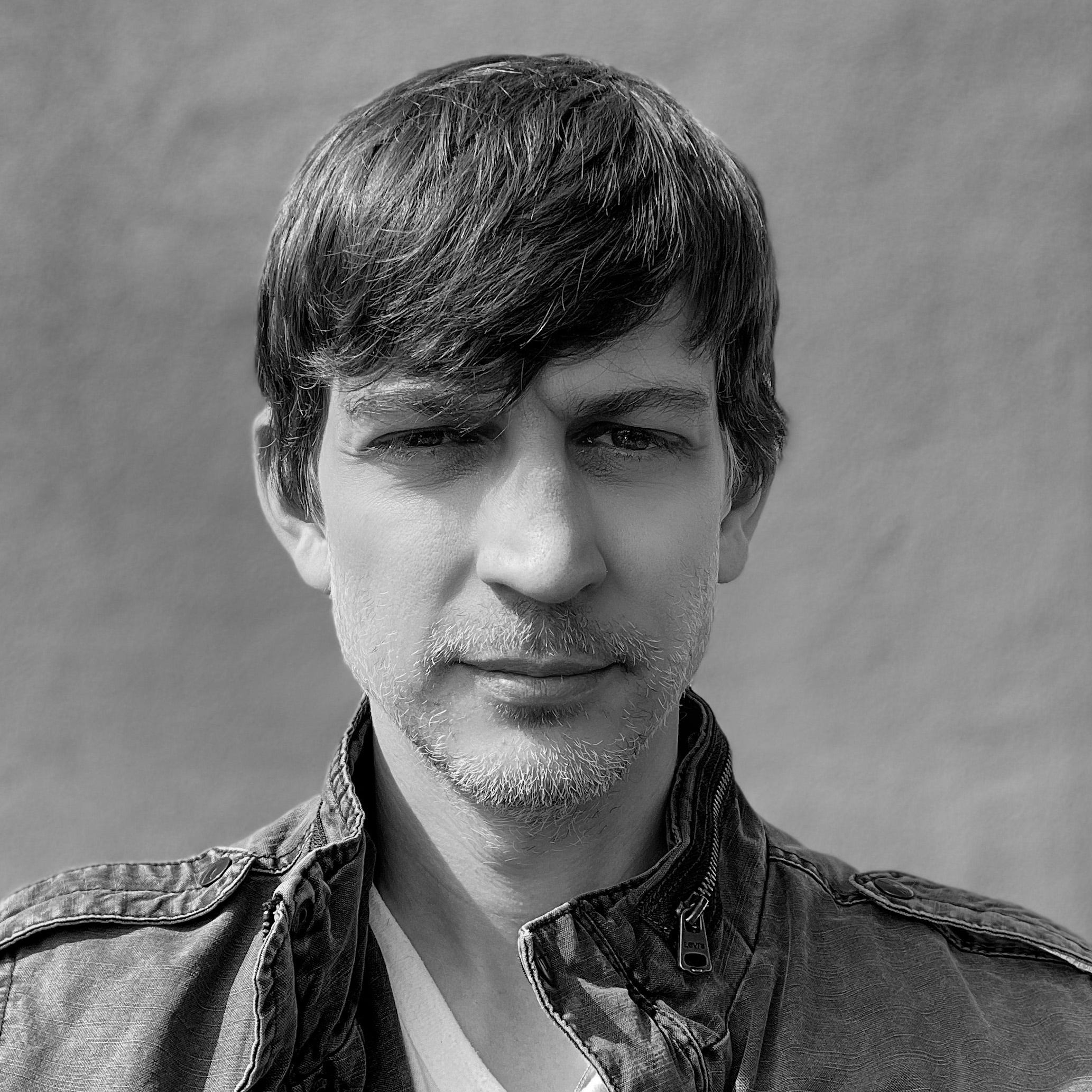 Marc Ames – Medium