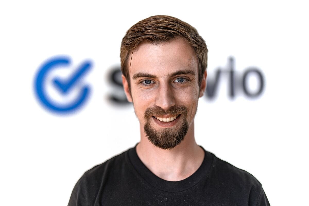 Pavel Šindelka – Medium