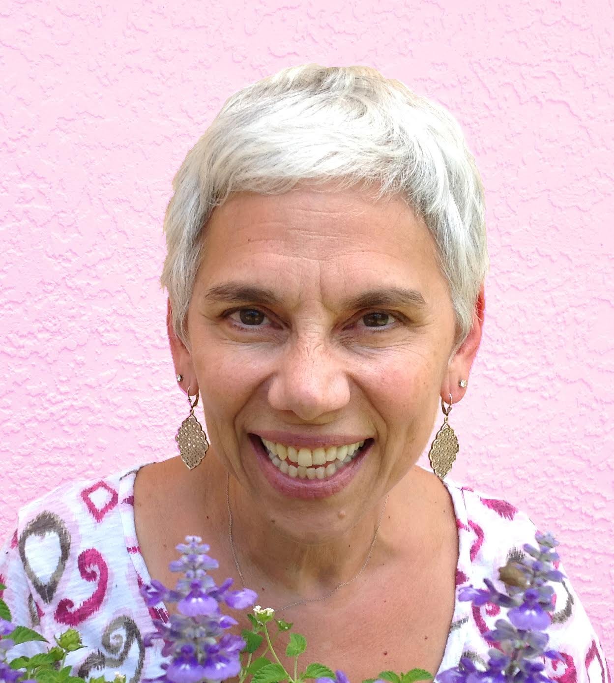 Amy Torres – Medium